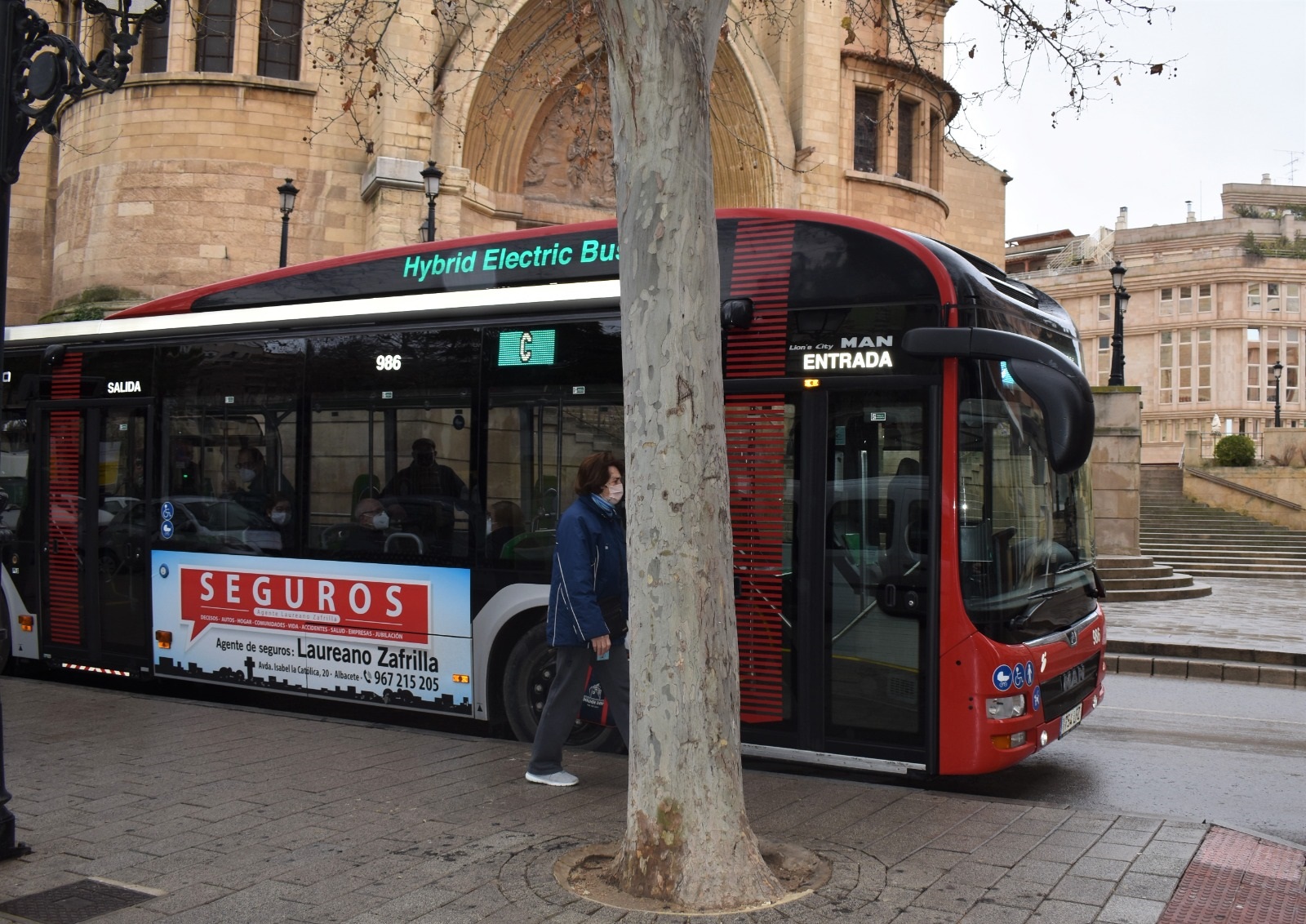 AENOR reconoce la accesibilidad universal del transporte urbano ...